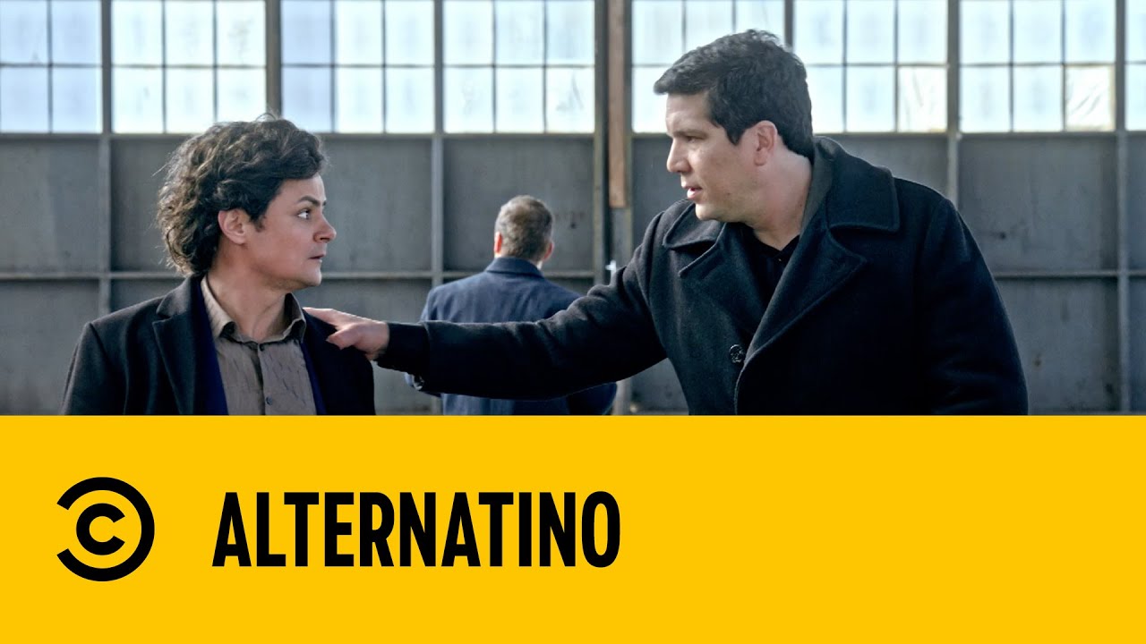 Alternatino with Arturo Castro | World's Worst Translator - YouTube