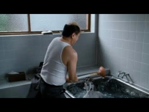 Scary Movie 4 (2006) Bathtub Funny Scene!😂 - YouTube