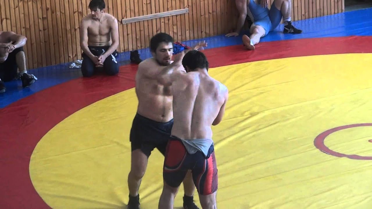 Entrenamiento en Dagestan pt1 - YouTube