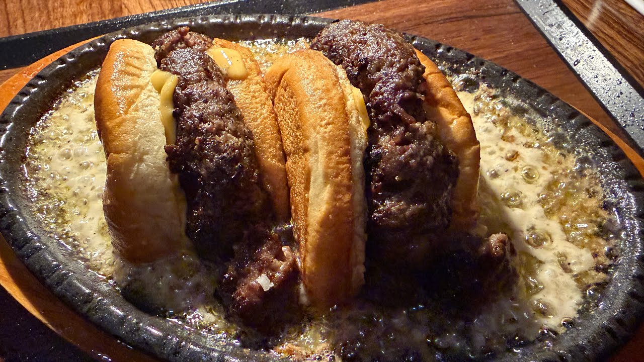 Ton Shou - Wagyu Burger is sizzling Cheese! Is this the new king of ...