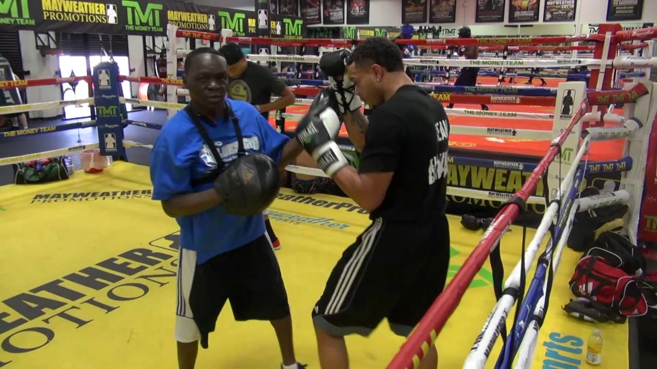 Undefeated Kevin Newman II padwork w/ Jeff Mayweather (GoPro footage on ...