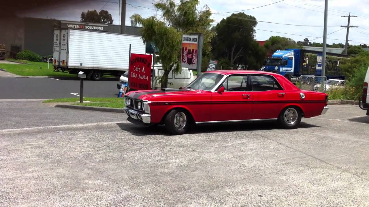 XY GT TRACK RED - YouTube