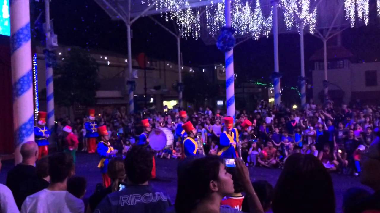 2014 Movie World Christmas Party - YouTube