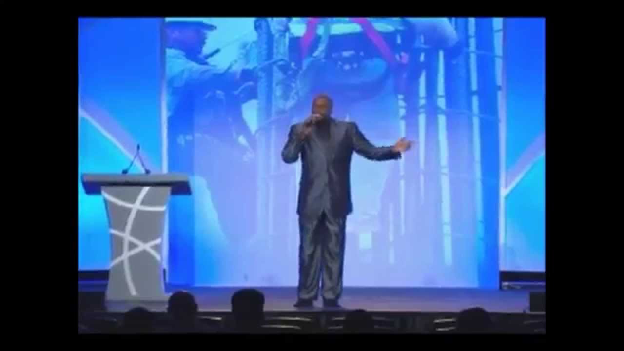Alvin Bell sings God Bless the USA! - YouTube