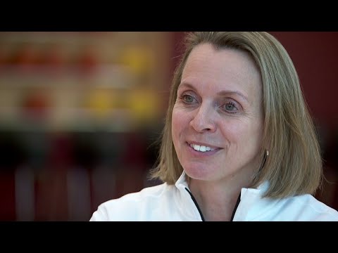 1-on-1 with new Gophers women's basketball coach Dawn Plitzuweit - YouTube