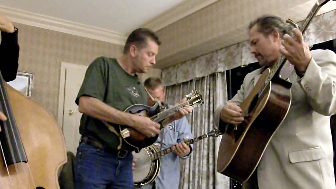 Randy Waller and the Country Gentlemen - Fox On The Run - YouTube