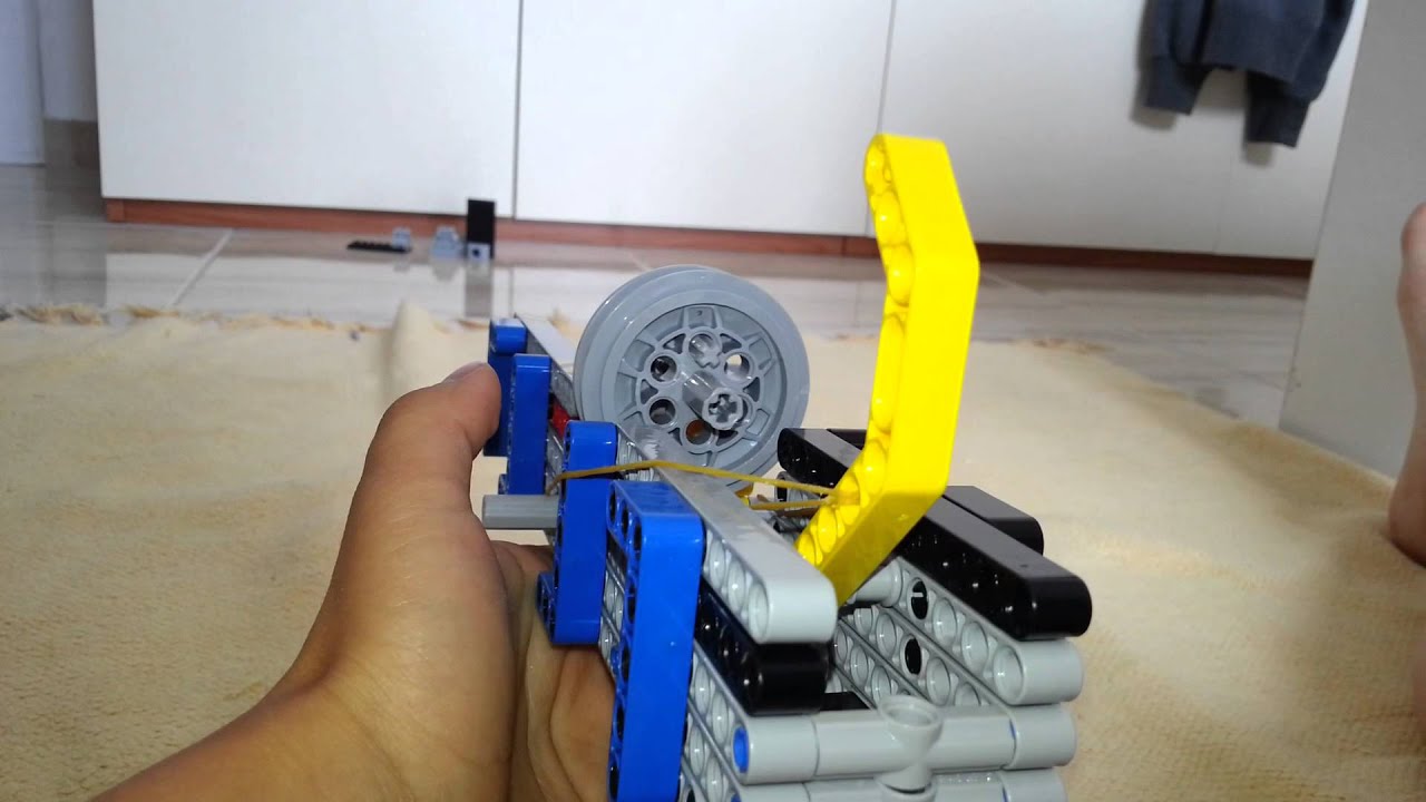 LEGO GUN REVOLVER NEW MECHANISM - YouTube