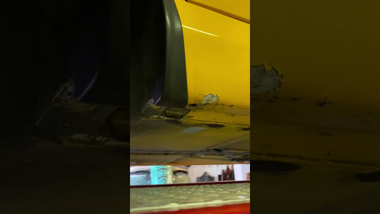 1995 Lotus Esprit Jacking points - YouTube