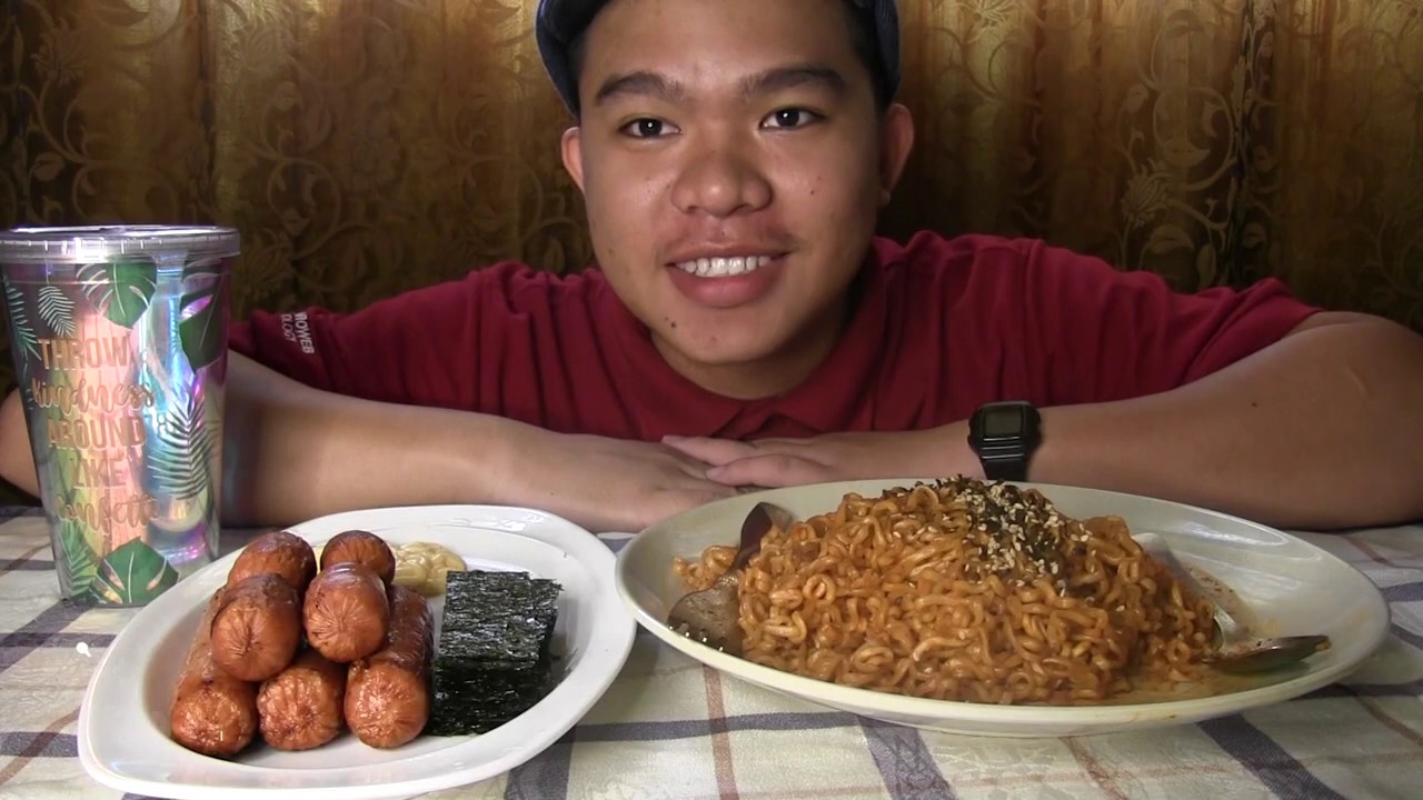 Mukbang Sarawak !!!!!!!! Mee samyang korea - YouTube