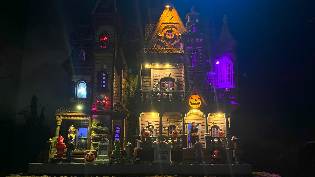 Haunted Estates Review - Lemax Spooky Town NEW for 2023 - YouTube