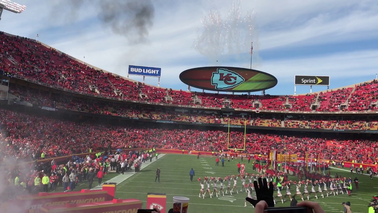 Chiefs game intro! Go chiefs - YouTube
