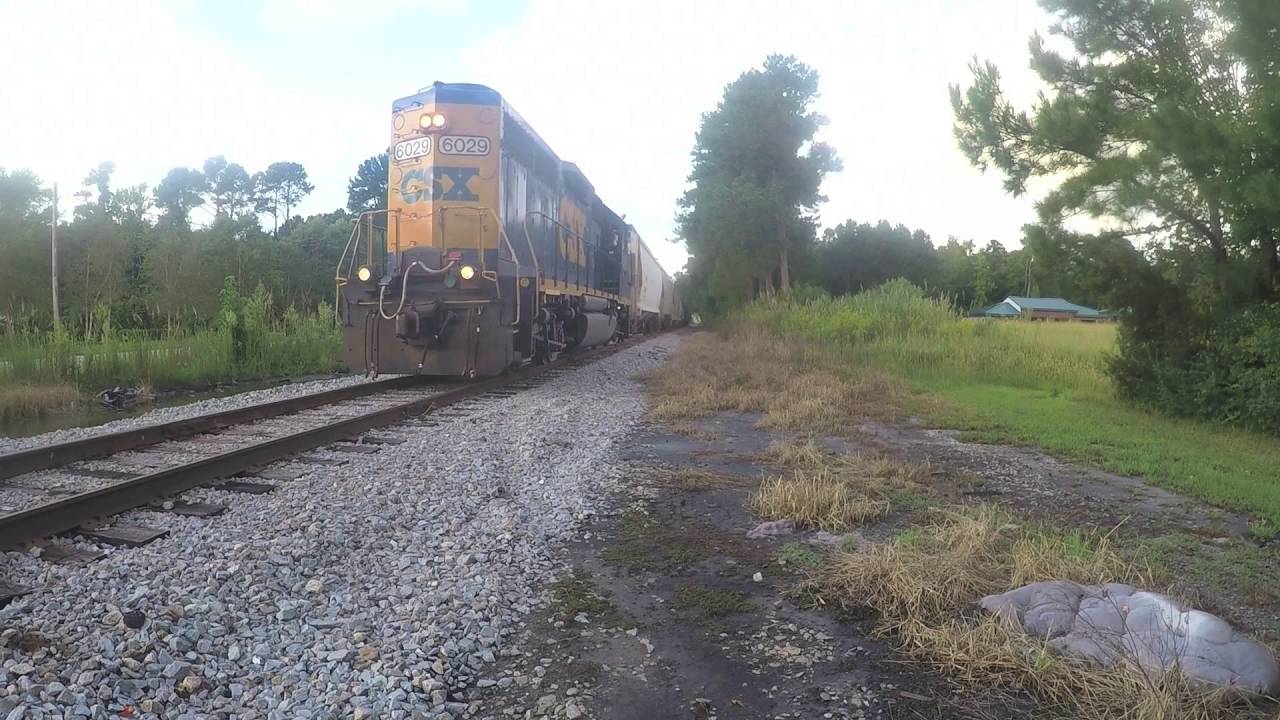 Train Appears To Be on Fire CSX 6029 - YouTube