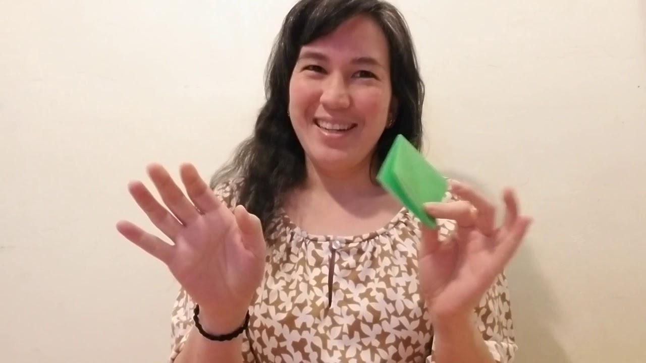 Kiku Demonstrates How to Fold a Paper Origami Crane - YouTube