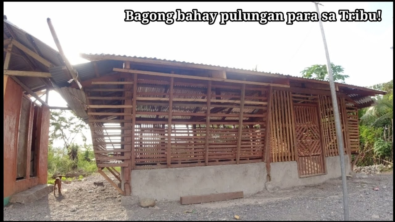 Wooden bahay pulungan designed by Mangyan Alangan Tribe|Pagtulong sa ...