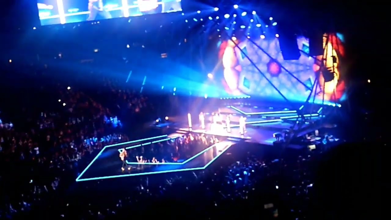 Bsb concert part 2, 2019 - YouTube