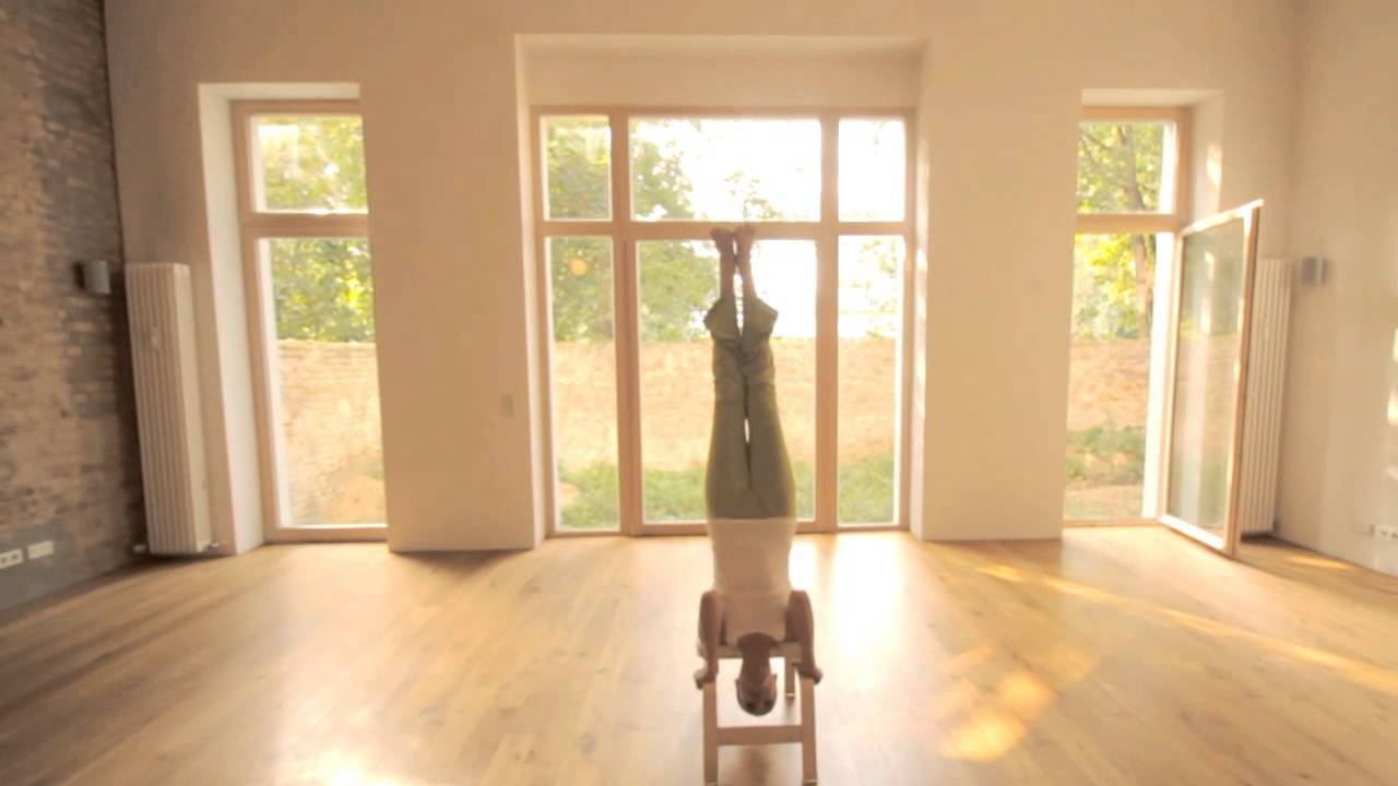 FeetUp® Trainer - world’s first personal yoga trainer for inverted ...