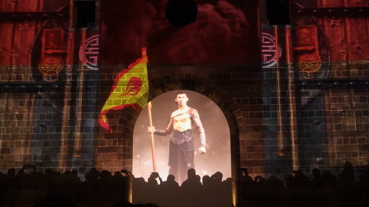 Taipei North Gate "Beimen" 3D lights show - YouTube