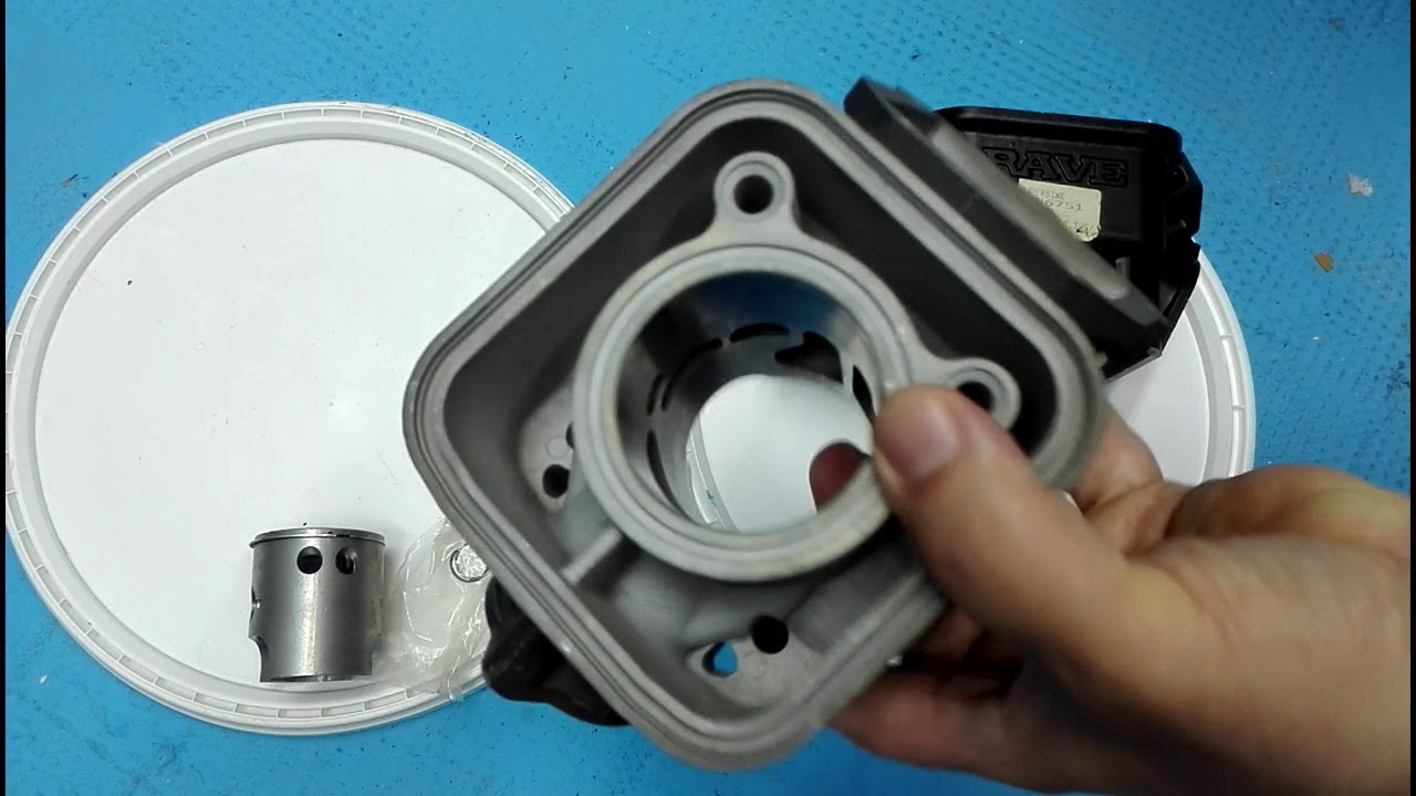 CILINDRO APRILIA AF1 125 cc ROTAX 127 CON RAVE E SENZA - YouTube