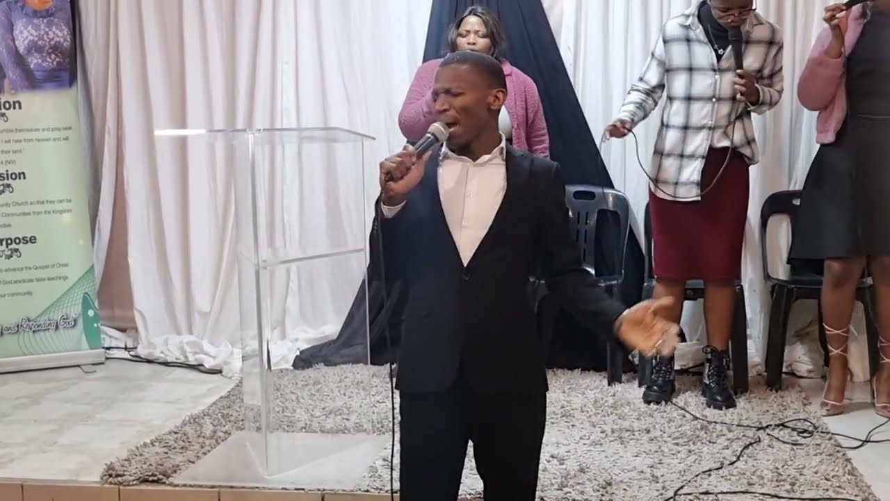 Pst. Khoza - Kukhwi Unduli Eluhlaza | Wakrazulwa Ngenxa Yami - YouTube