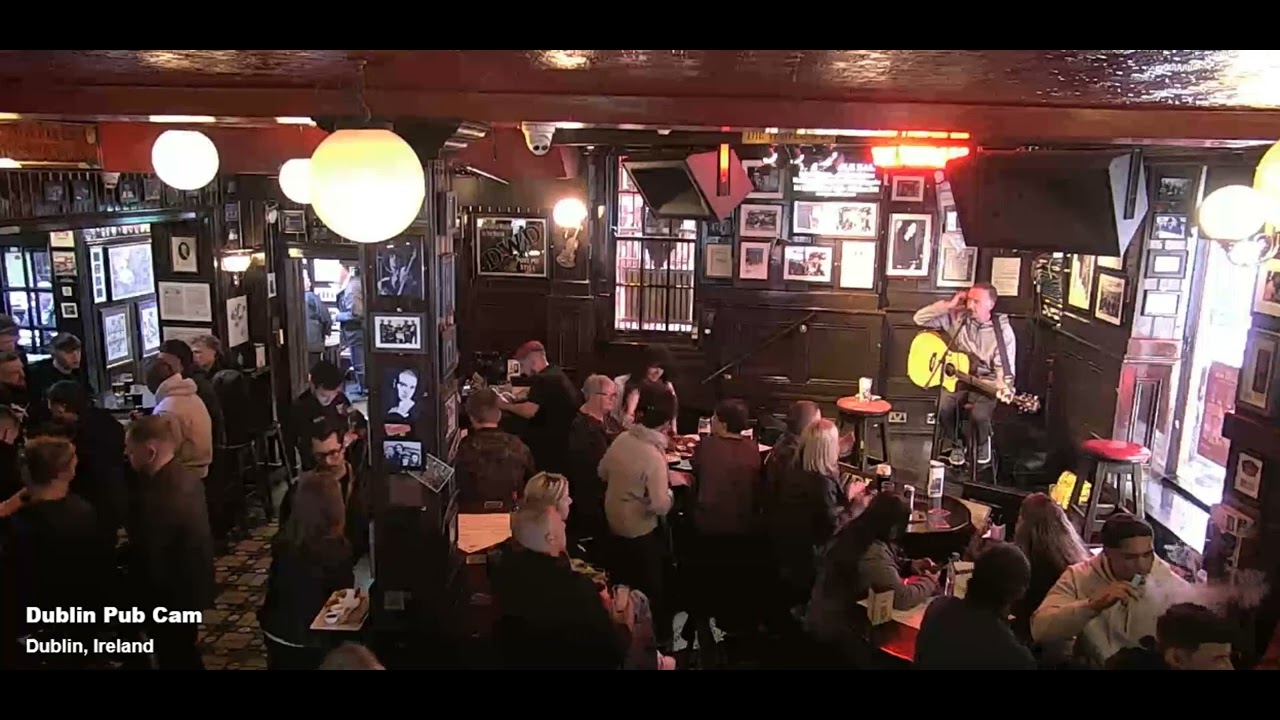 Inside Dublin Pub People Having Fun Live Cam - YouTube