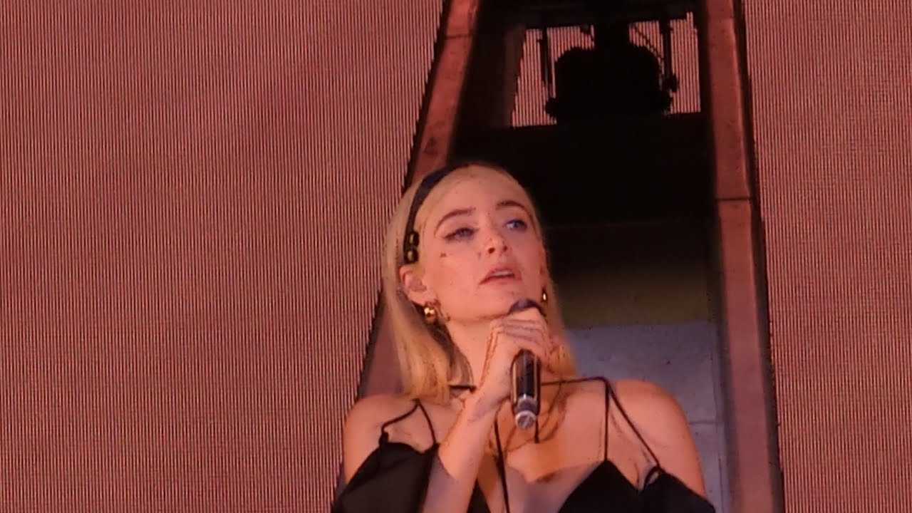 Lorde - "Liability (Live)" 4K - YouTube