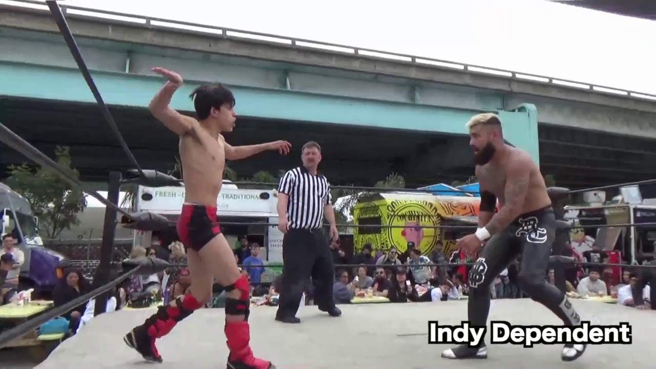 Starboy Charlie vs Dominic Teixeira at the SF Taco Con - Clip of the ...