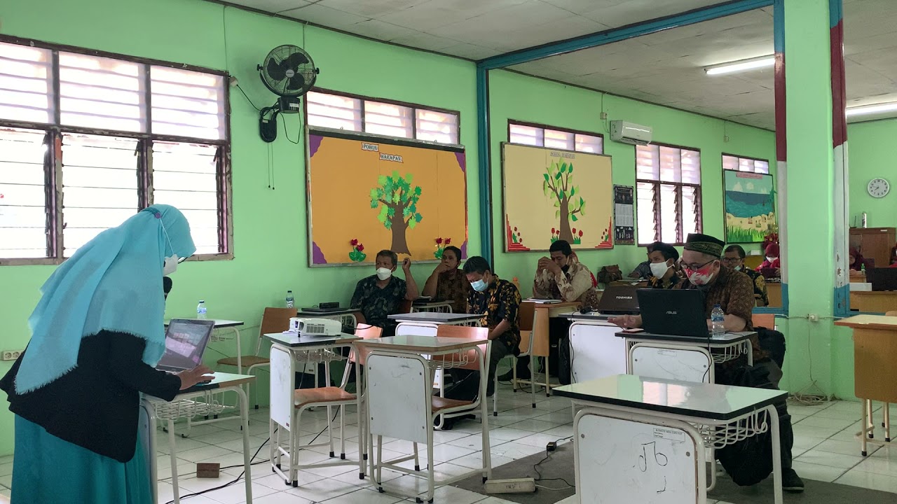 MIN 1 TANGSEL: WORKSHOP KOMUNIKASI EFEKTIF & PEMBUATAN BAHAN AJAR ERA ...