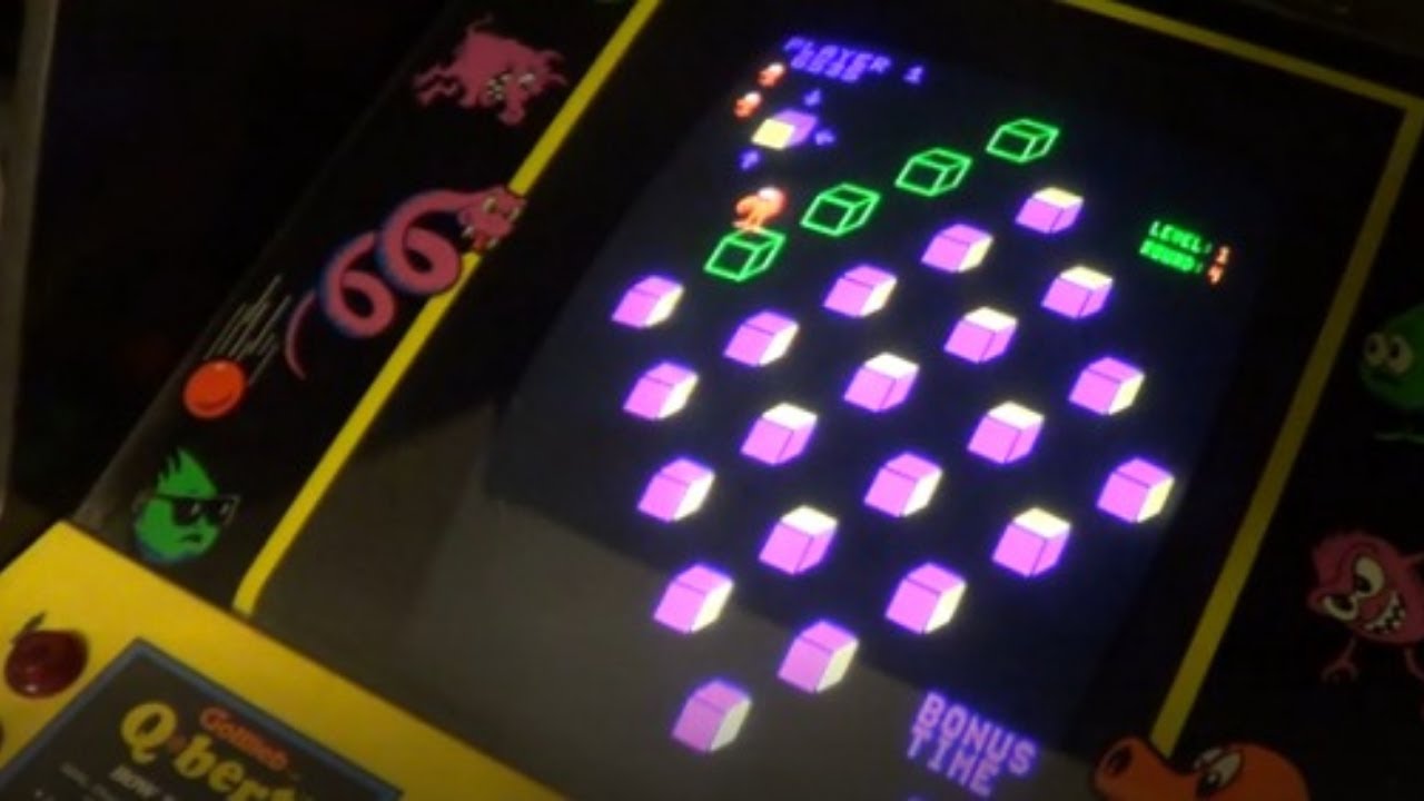 Q*BERT'S QUBES ARCADE VIDEO GAME - 1984 MYLSTAR - YouTube