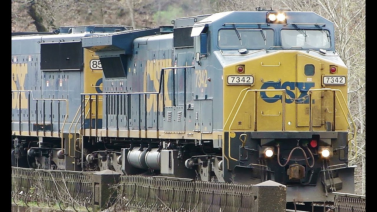 CSX Ballast Cars Over Thomas Viaduct - YouTube