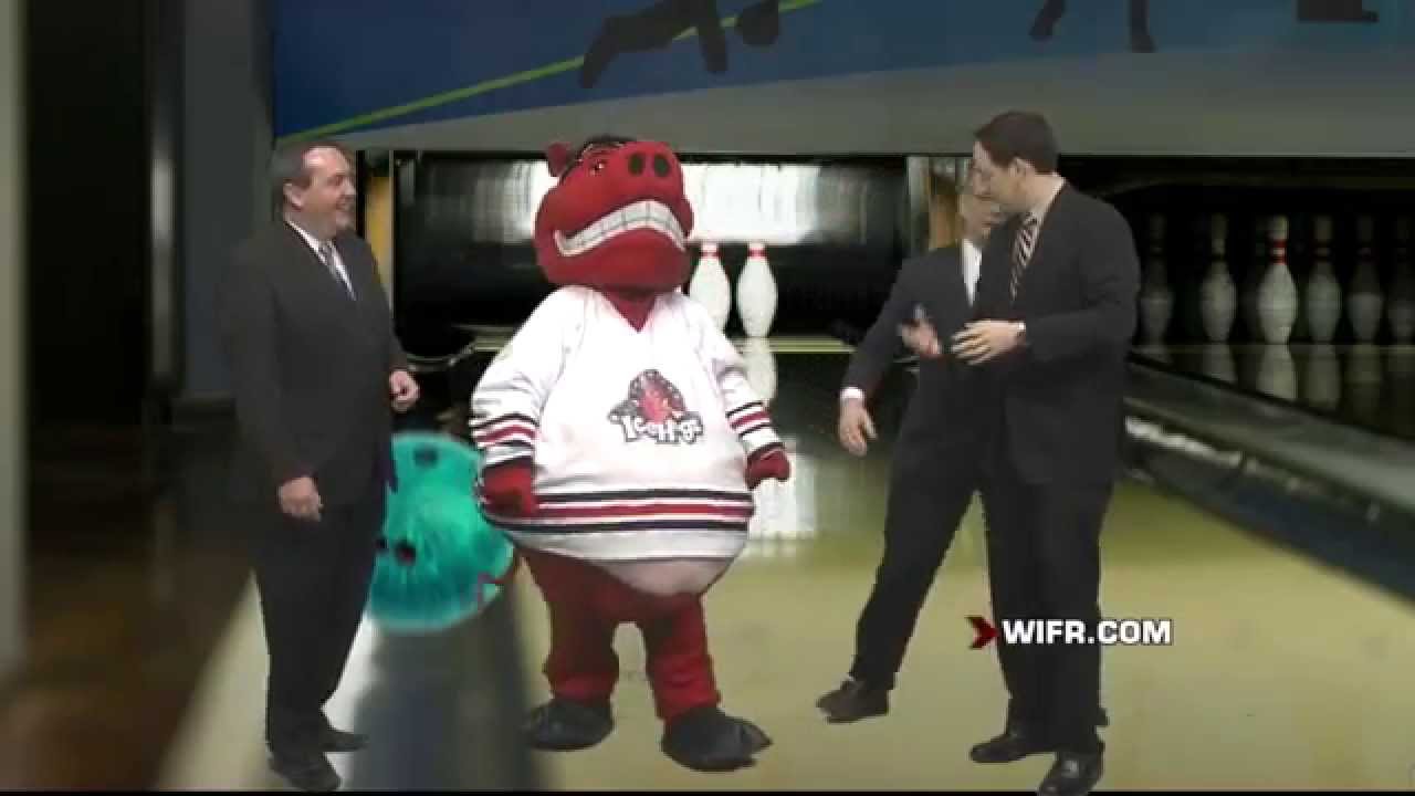 23 News Anchor Whitney Martin Loses a Bet - YouTube