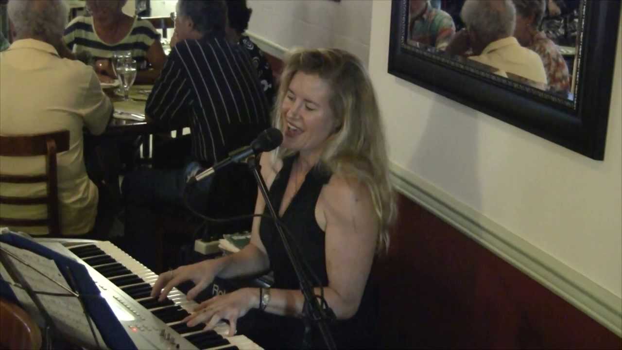 Angie Delight at The Wailuku Grill - YouTube