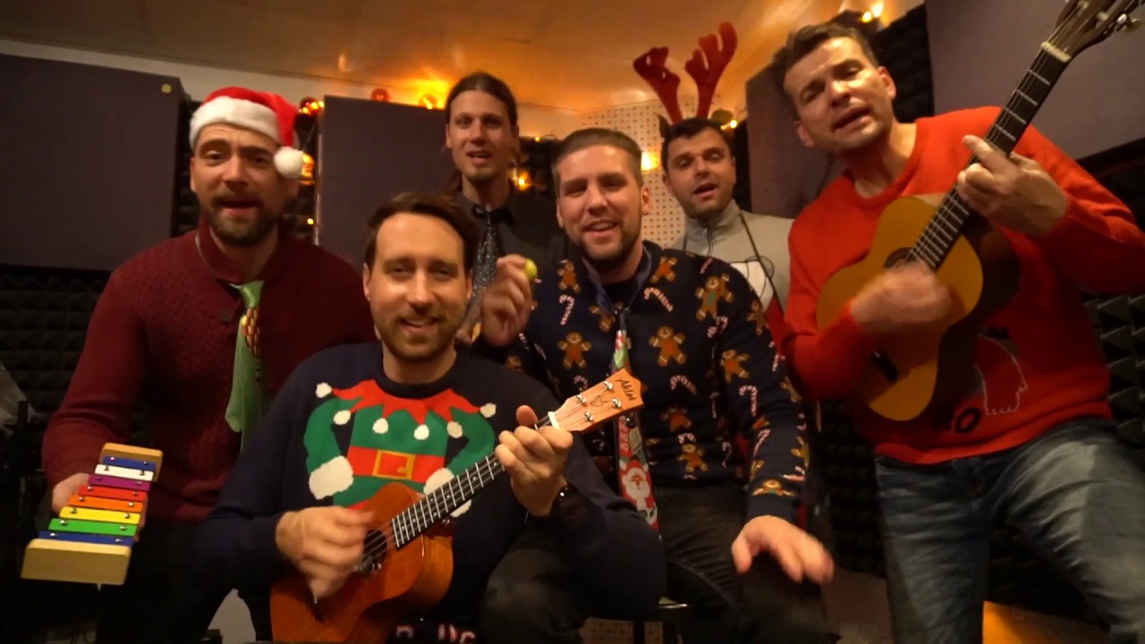 C A M B I • Jingle Bells/Zvončići (Xmas Acoustic) - YouTube