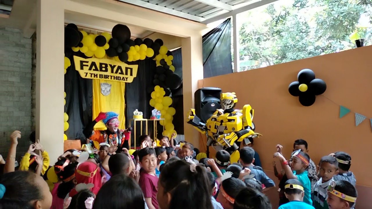 ultah bersama Transformers @kawan badut - YouTube