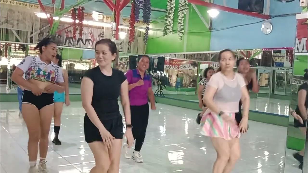 ZUMBA || VIRAL || JOKET BERSAMA EMAK CANTIK || SANGGAR SUKADAMAI - YouTube