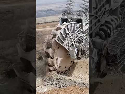Giant bucket wheel excavator - YouTube