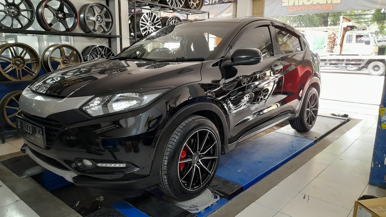Modifikasi Honda Hrv Pakai Velg HSR WHEEL Ring 18 - YouTube