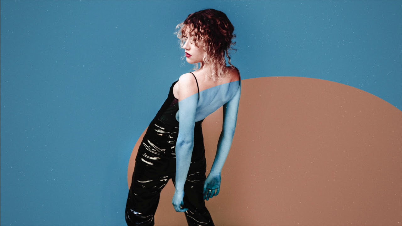 Anna Rune - Emaille (album version / official audio) - YouTube