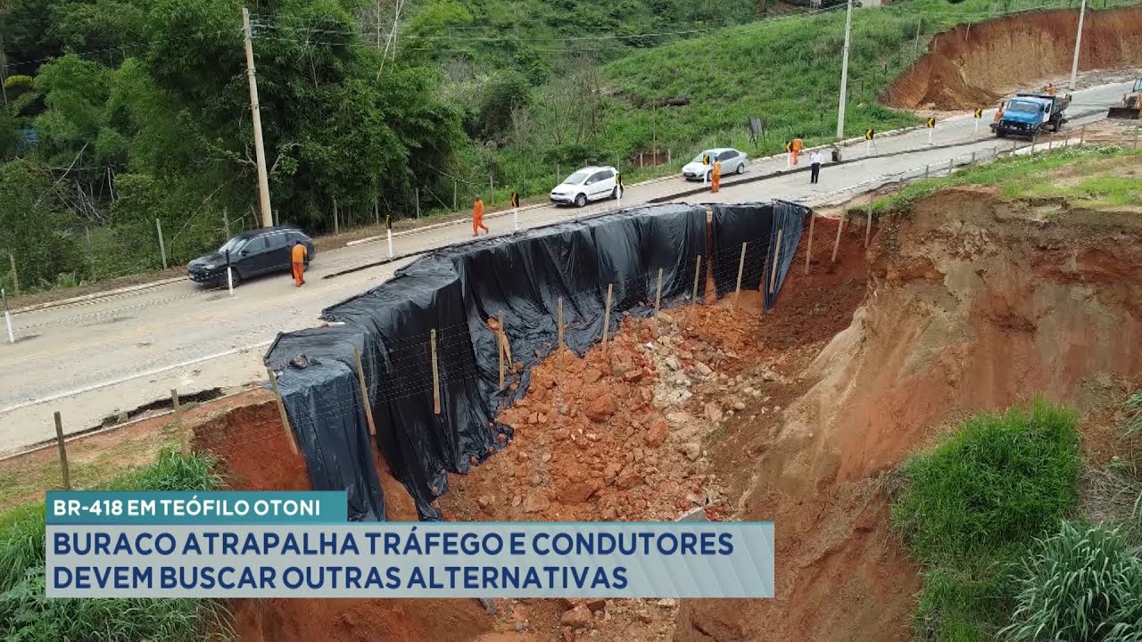 BR-418 em T. Otoni: Buraco atrapalha Tráfego e Condutores devem buscar ...
