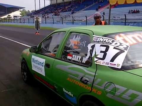Timor-er-Jodul-drag race 14-04-13 Sentul - YouTube