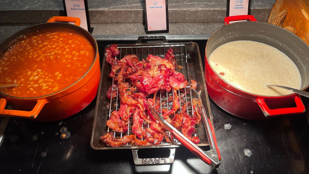 A Breakfast Tour of 300+ Dishes 😮 Pork Bacon Is a Must-Try! | Hilton ...