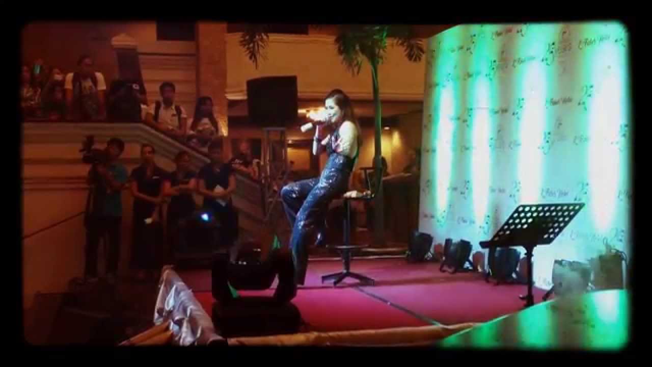 Sheryn regis home - YouTube