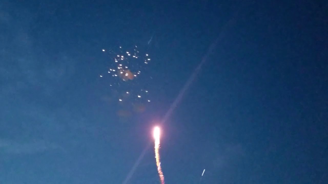 The "F-BOMB" firework | 25s cake - YouTube