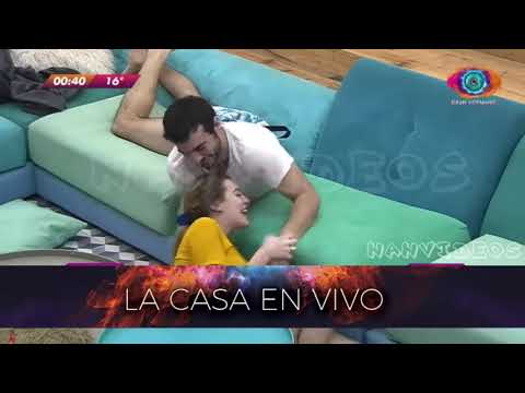Yas y Pato   GH16    Love me like you do