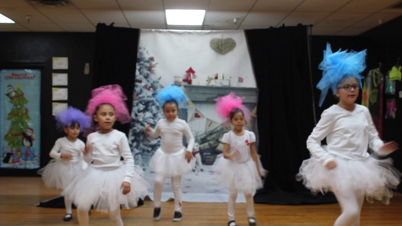 Troll dance routine.- 2017 - YouTube