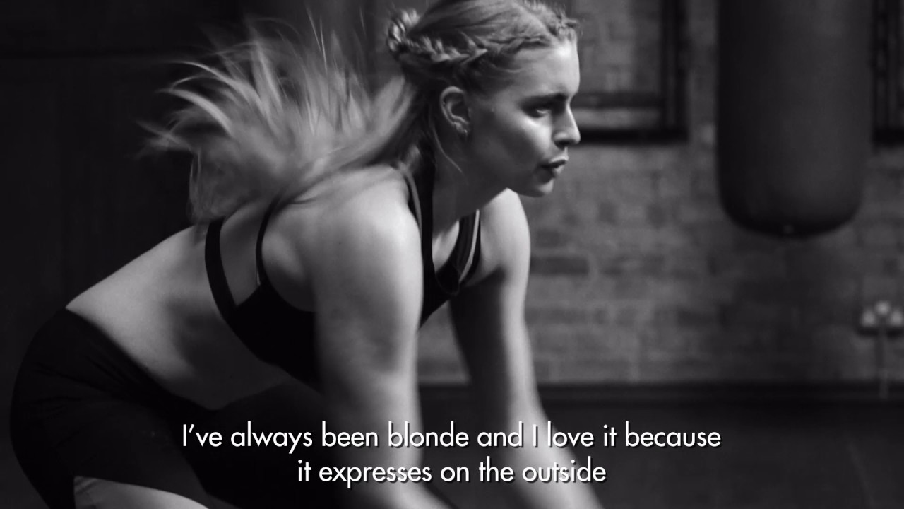 Kim Hartwell x JohnFrieda SheerBlonde - YouTube