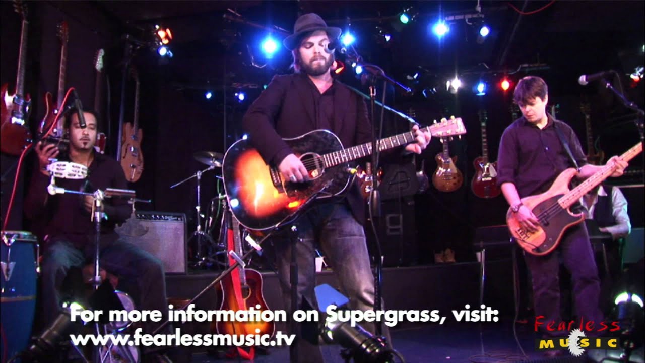 Supergrass - Low C (Live) - YouTube