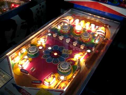 Gottlieb Crescendo pinball machine - YouTube