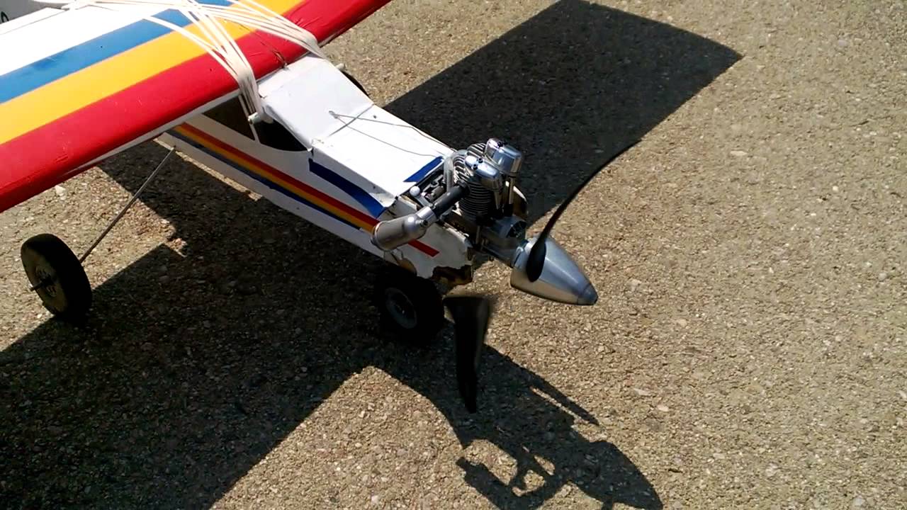 Hobbico Superstar with Saito FA 82 idling - YouTube