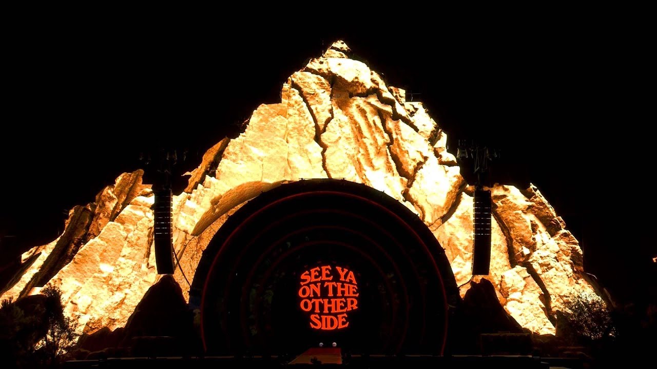 Travis Scott's Mass Sacrifice Ritual - YouTube