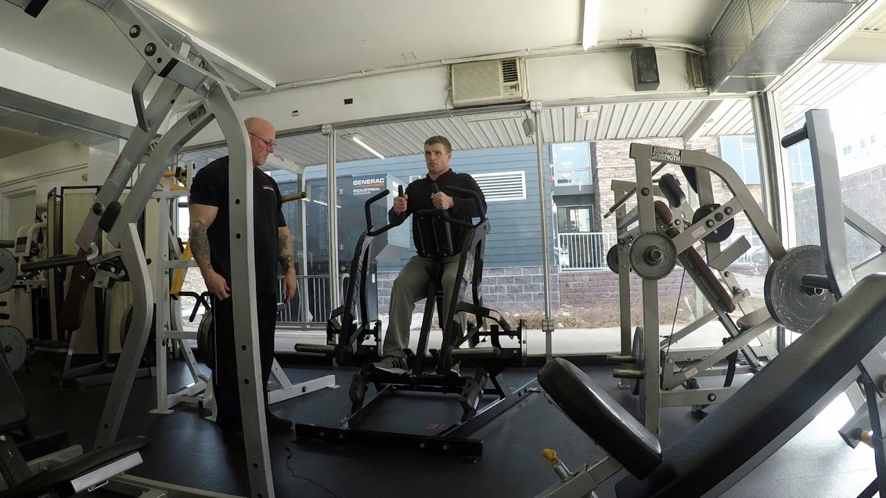 30 Hammer Strength iso lateral row - YouTube